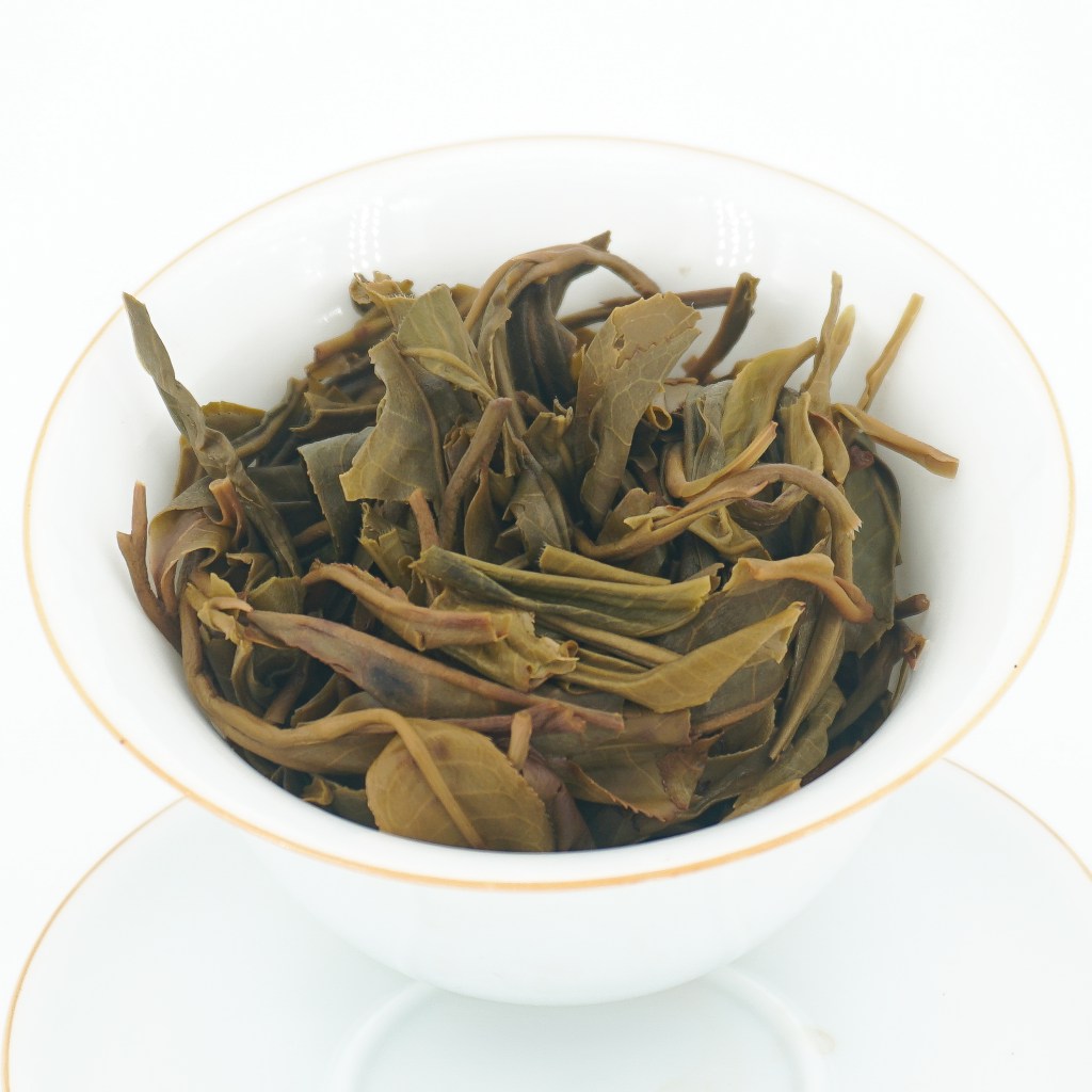 2022 Lao Man E Raw Puer Tea (200g Cake) – Wu Mountain Tea